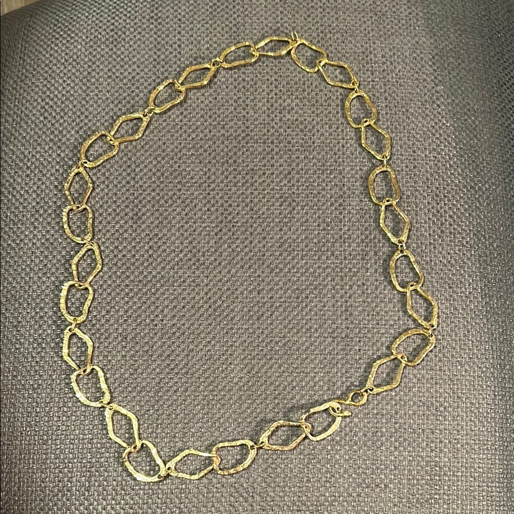 Elegant Gold Tone Chain Belt - Gem